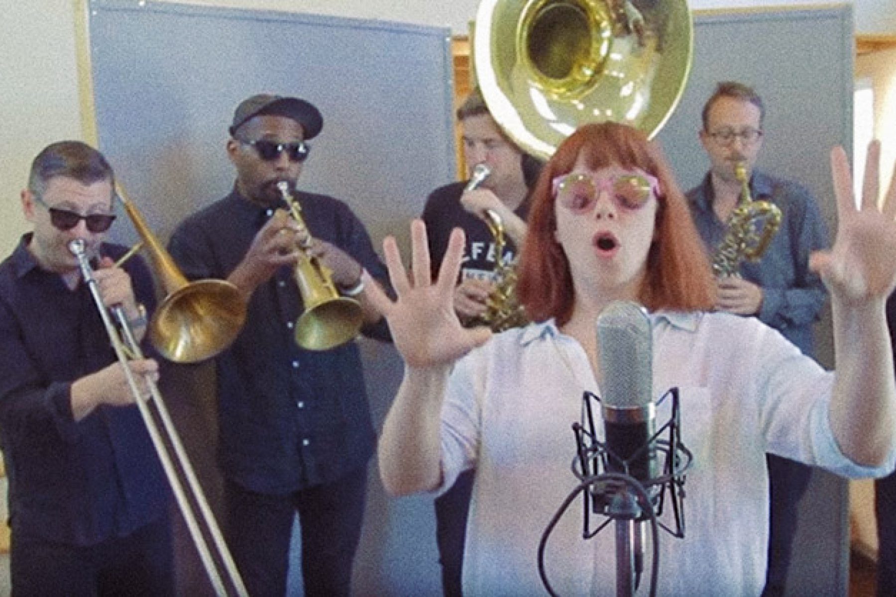 Annie J | Singer, Performer, Artist | Seattle