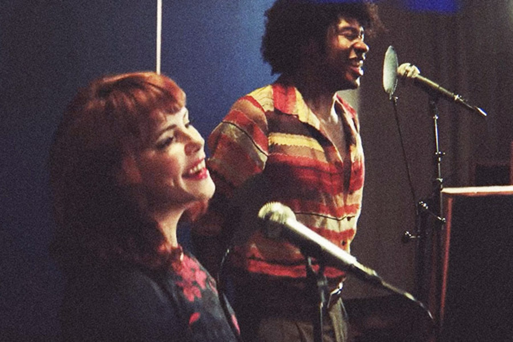 Annie J | Singer, Performer, Artist | Seattle